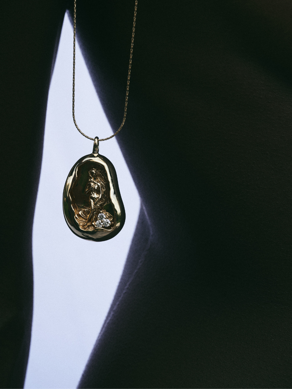 18K Gold Birth of Venus - Carina Hardy Fine Jewelry